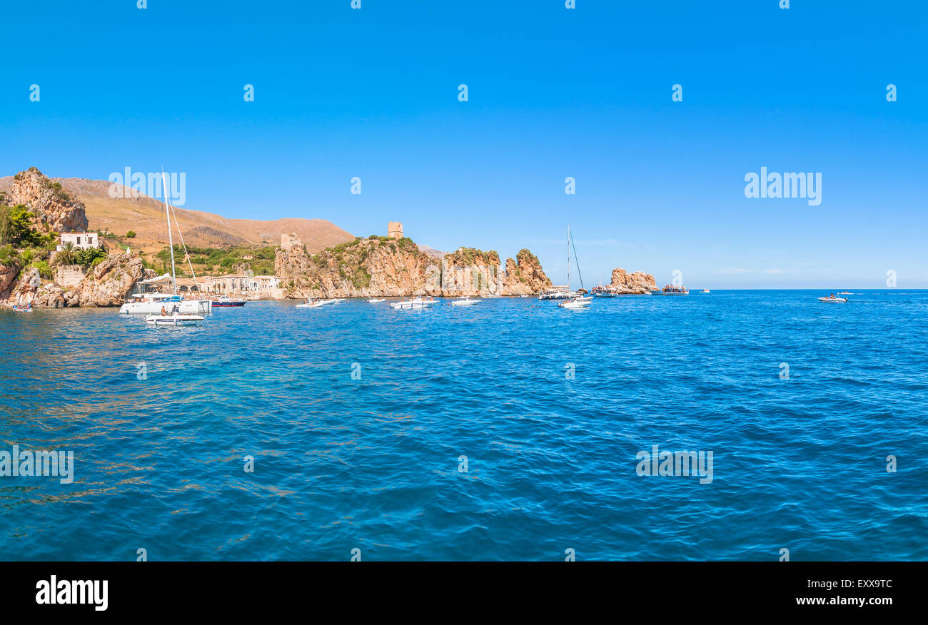 Zingaro hi-res stock photography and images - Alamy