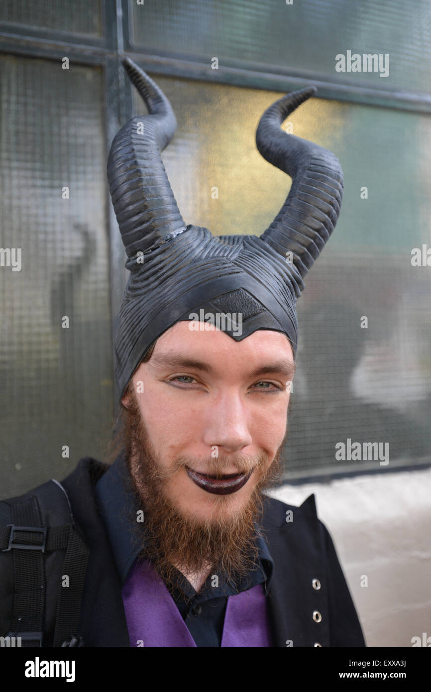 Film comic con london hi-res stock photography and images - Alamy
