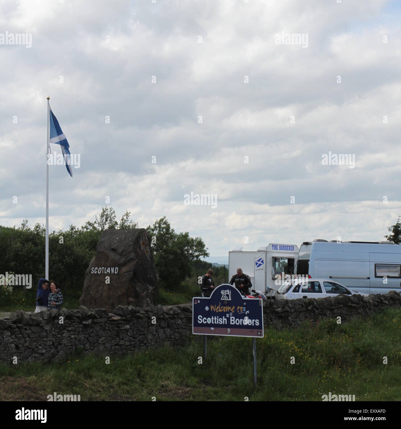 Scottish border sign hi-res stock photography and images - Alamy