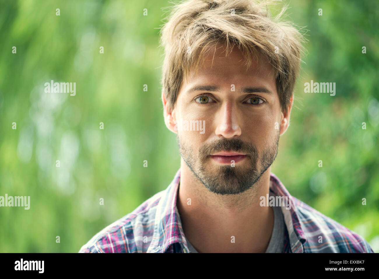 Man outdoors, portrait Stock Photo - Alamy