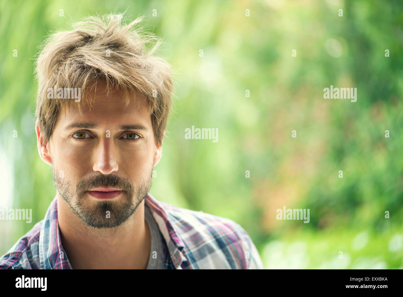 Man outdoors, portrait Stock Photo - Alamy