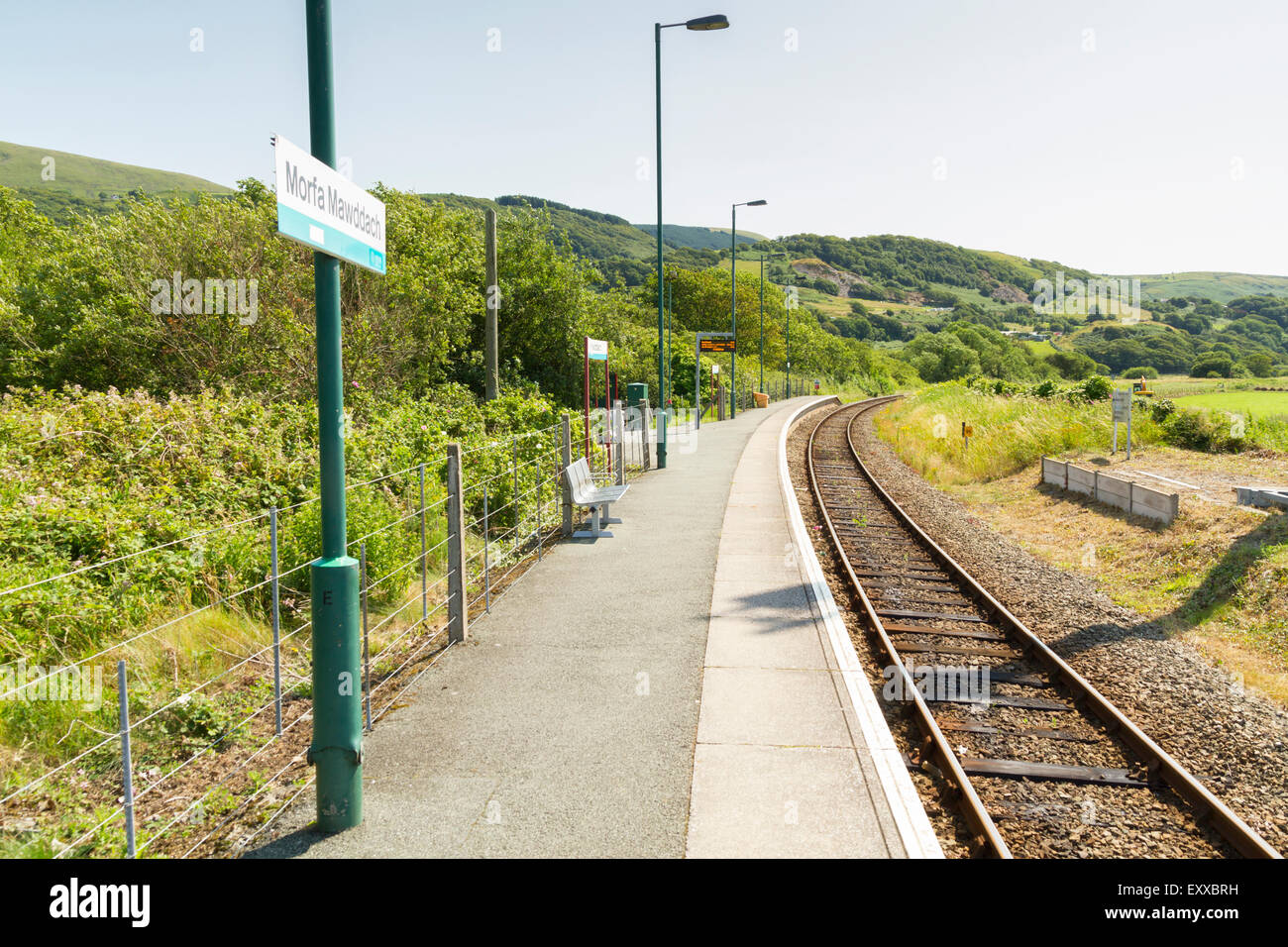 Morfa Mawddach railway station in Wales Stock Photo - Alamy