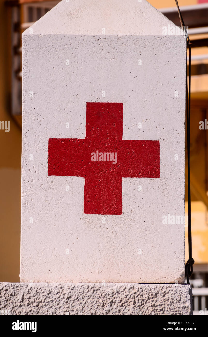 Red Cross Medical Sign Stock Photo - Alamy