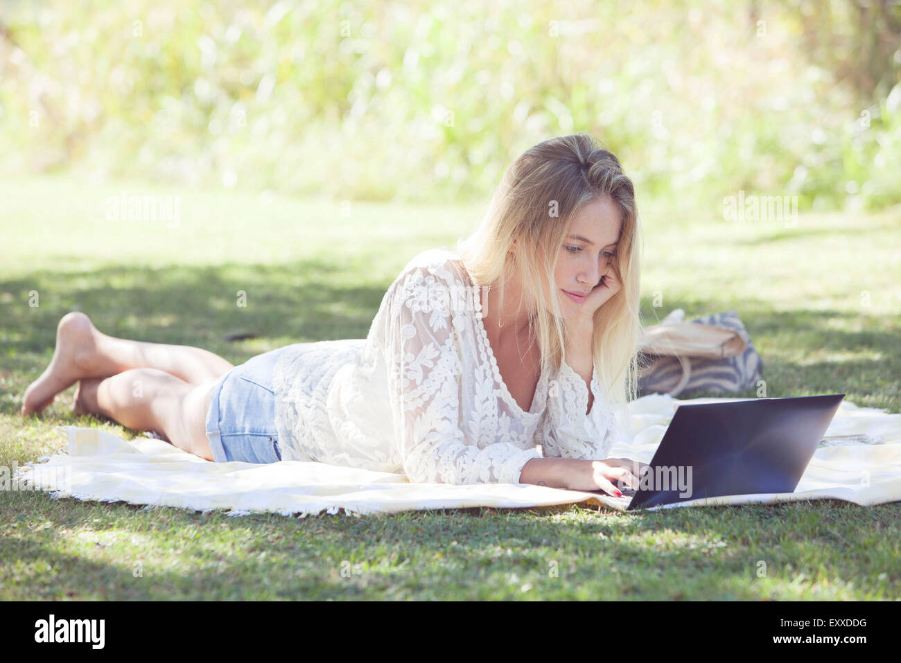 Students using laptops in hi-res stock photography and images - Alamy