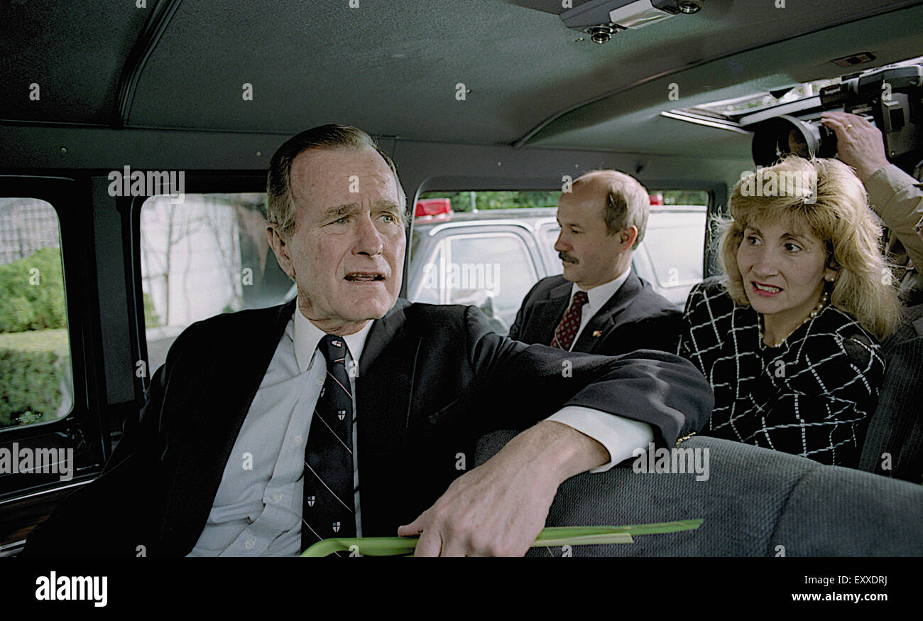 President George H.W. Bush hitches a ride back to the White House in ...