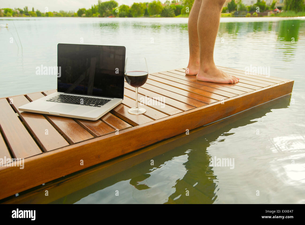 Laptop docks hi-res stock photography and images - Alamy