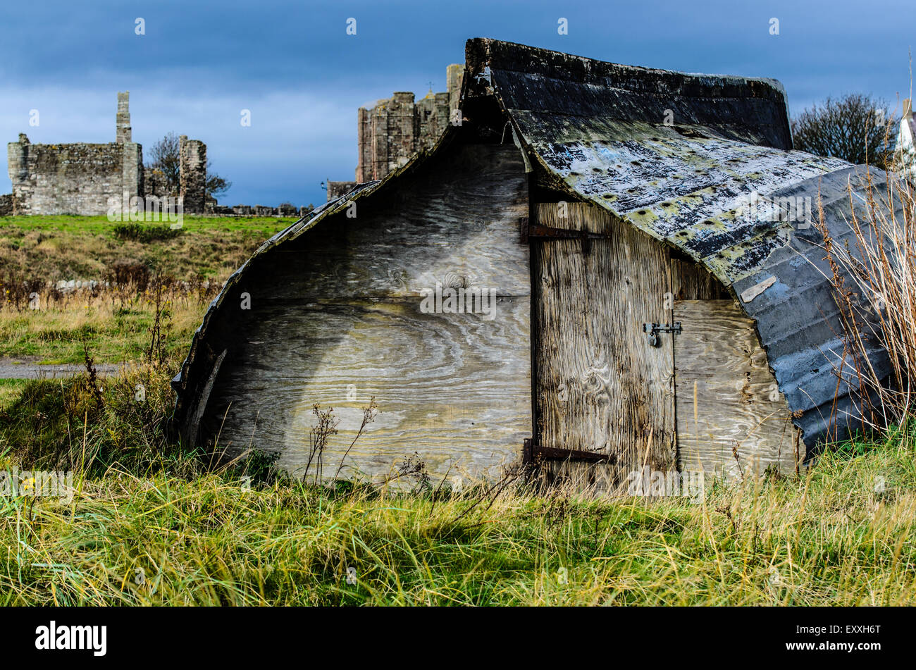 Shed ruins hi-res stock photography and images - Alamy