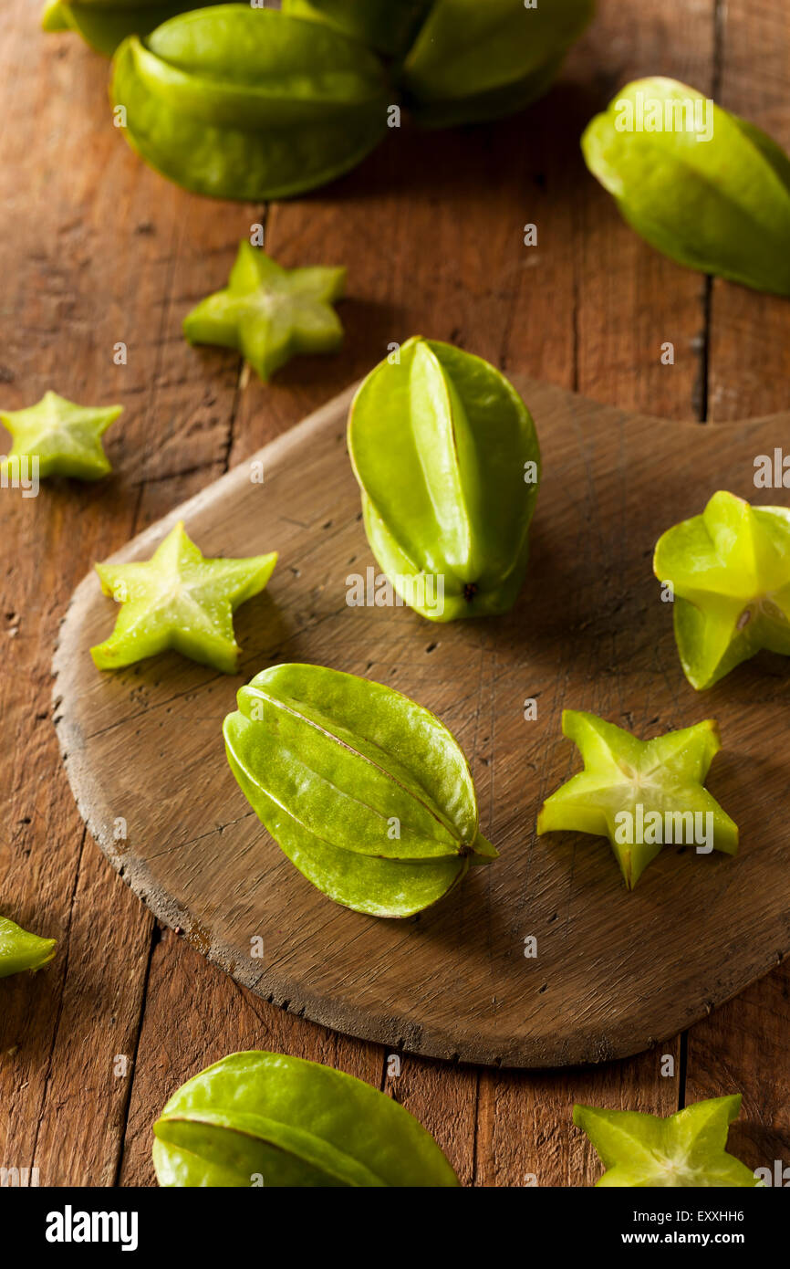 Raw Organic Star Fruit Ready to Eat Stock Photo - Alamy