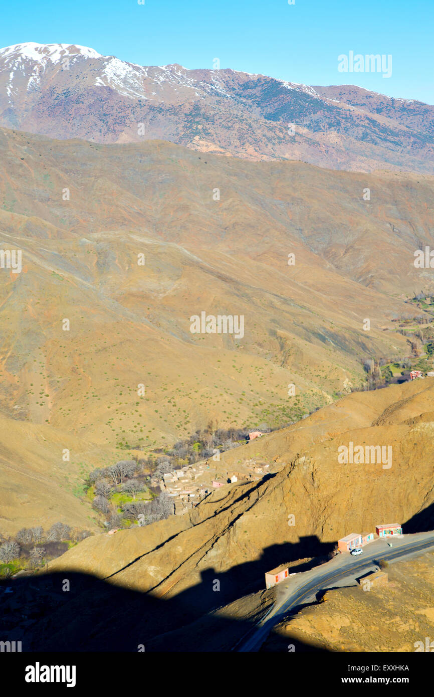 in ground africa morocco the bush dry atlas mountain Stock Photo - Alamy