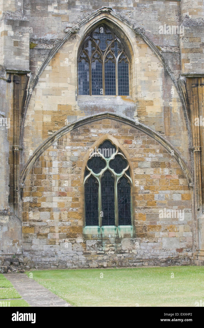 English historic windows hi-res stock photography and images - Alamy