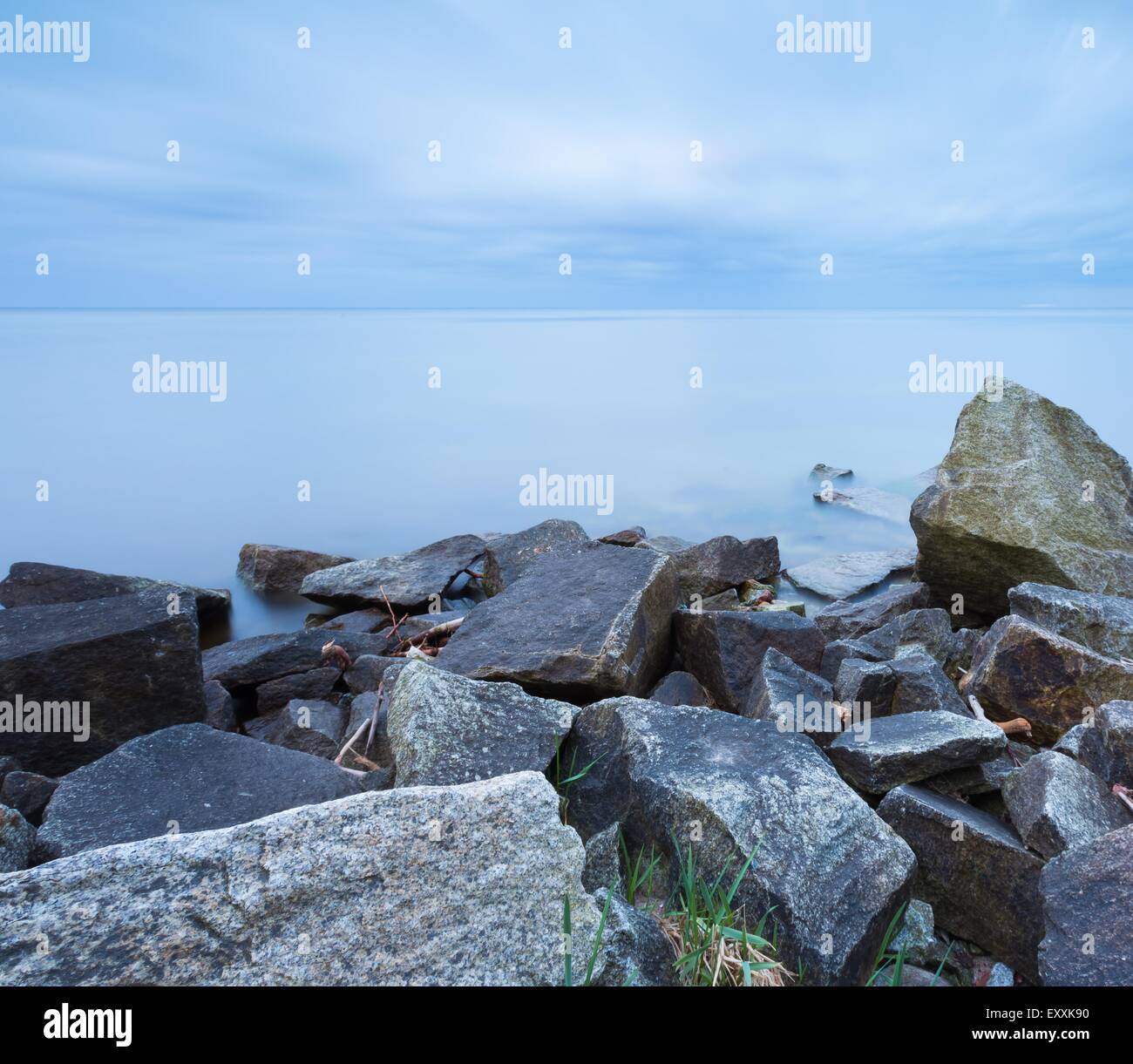 Rocky breakwater background hi-res stock photography and images - Alamy