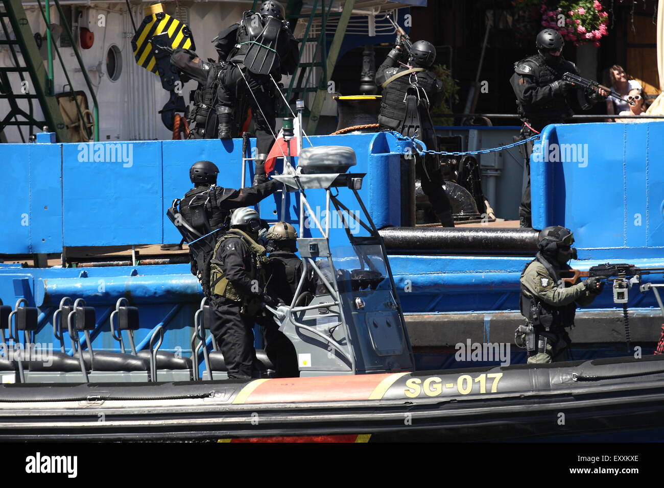 Polish police special unit hi-res stock photography and images - Alamy