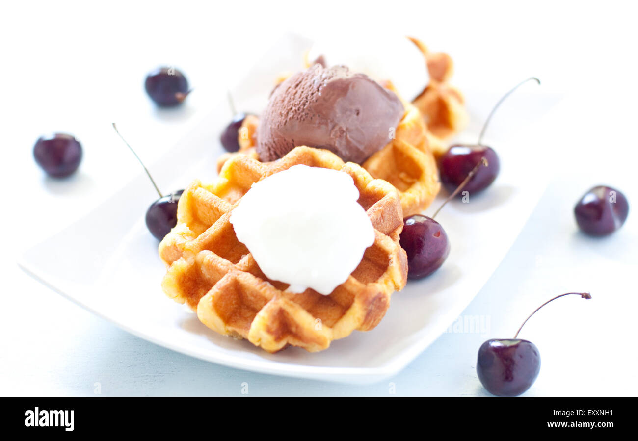 Waffle ice hi-res stock photography and images - Alamy
