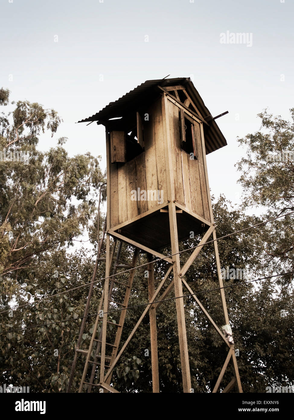 Border lookout tower hi-res stock photography and images - Alamy