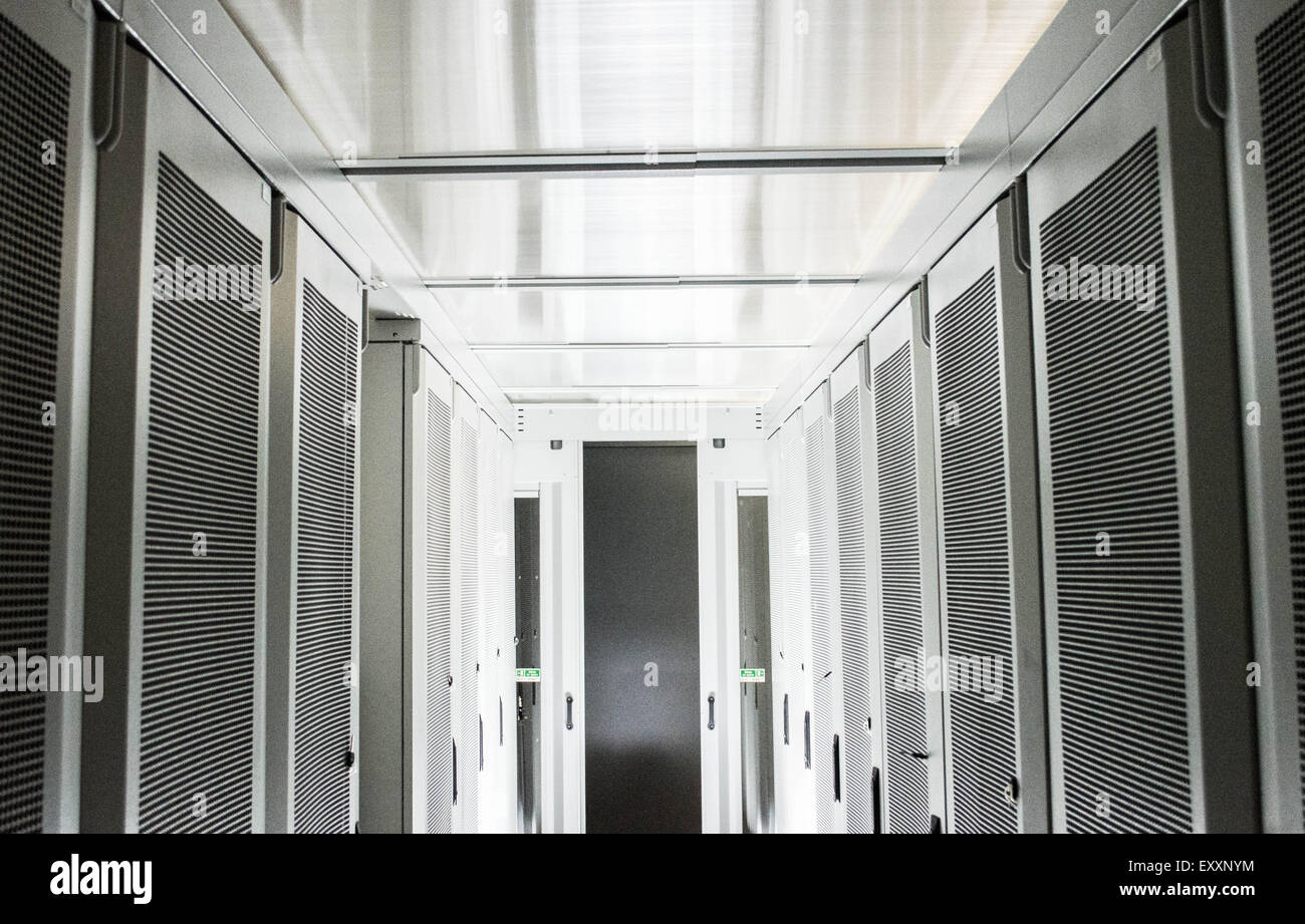Cold Aisle with Server cabinets and sliding doors Stock Photo - Alamy