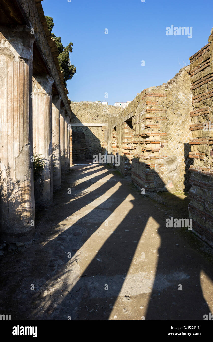 Herculaneum italy hi-res stock photography and images - Alamy