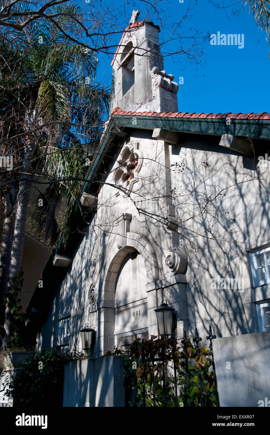 church exterior front Stock Photo - Alamy