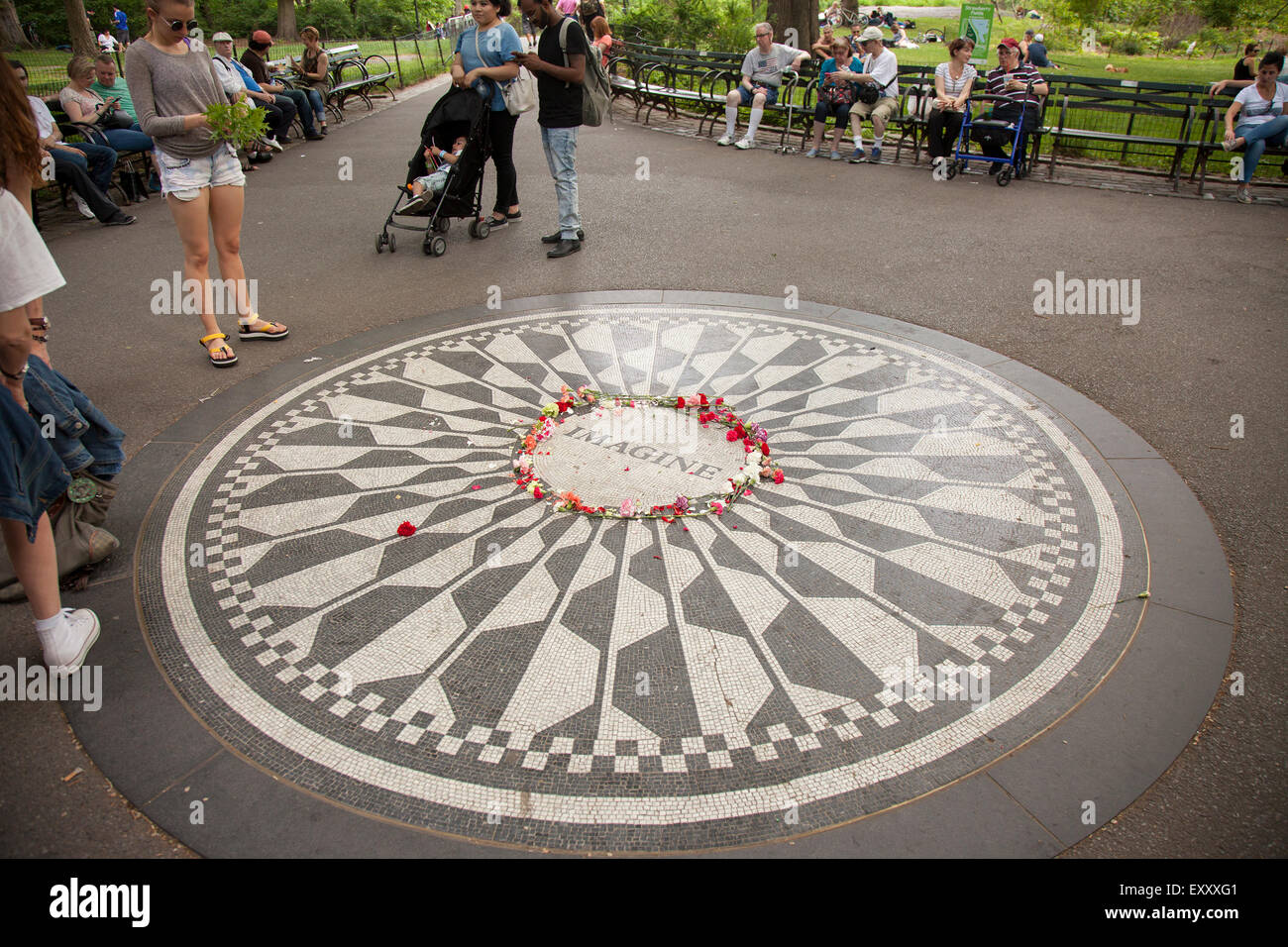 Strawberry fields central park new york hi-res stock photography and ...