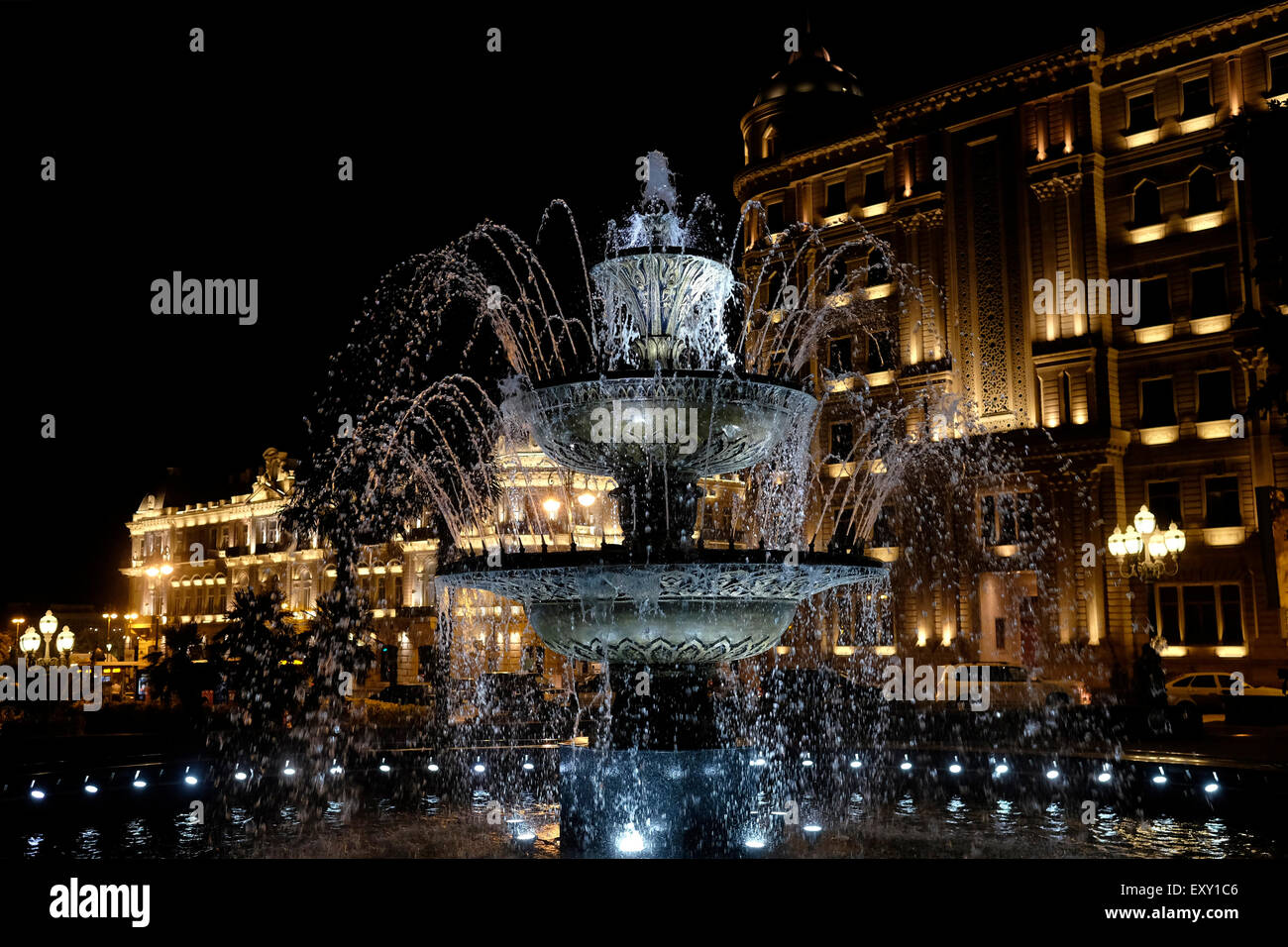 Fountain in park baku hi-res stock photography and images - Alamy