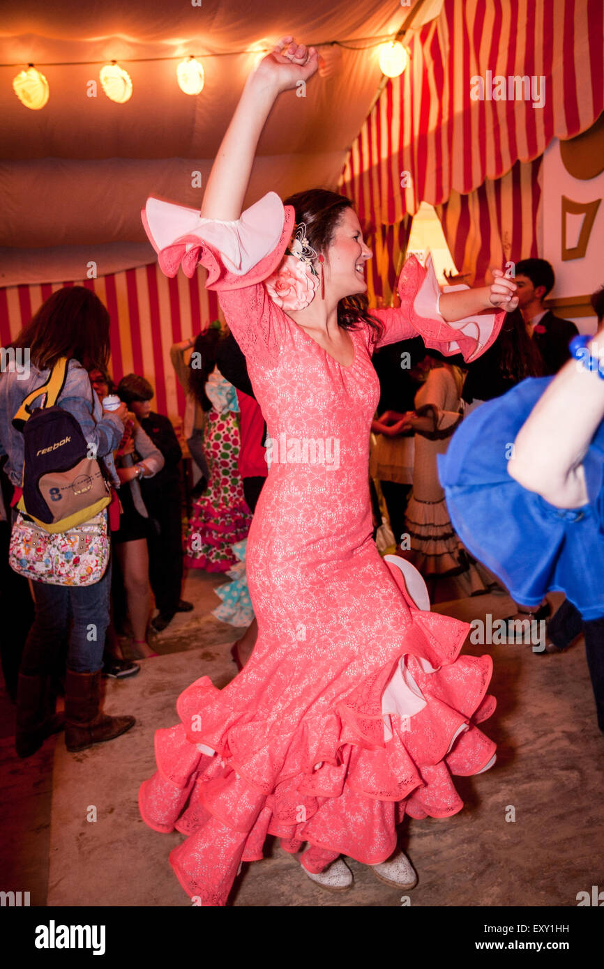 Dancing sevilla style in traditional seville dress in seville hi-res ...