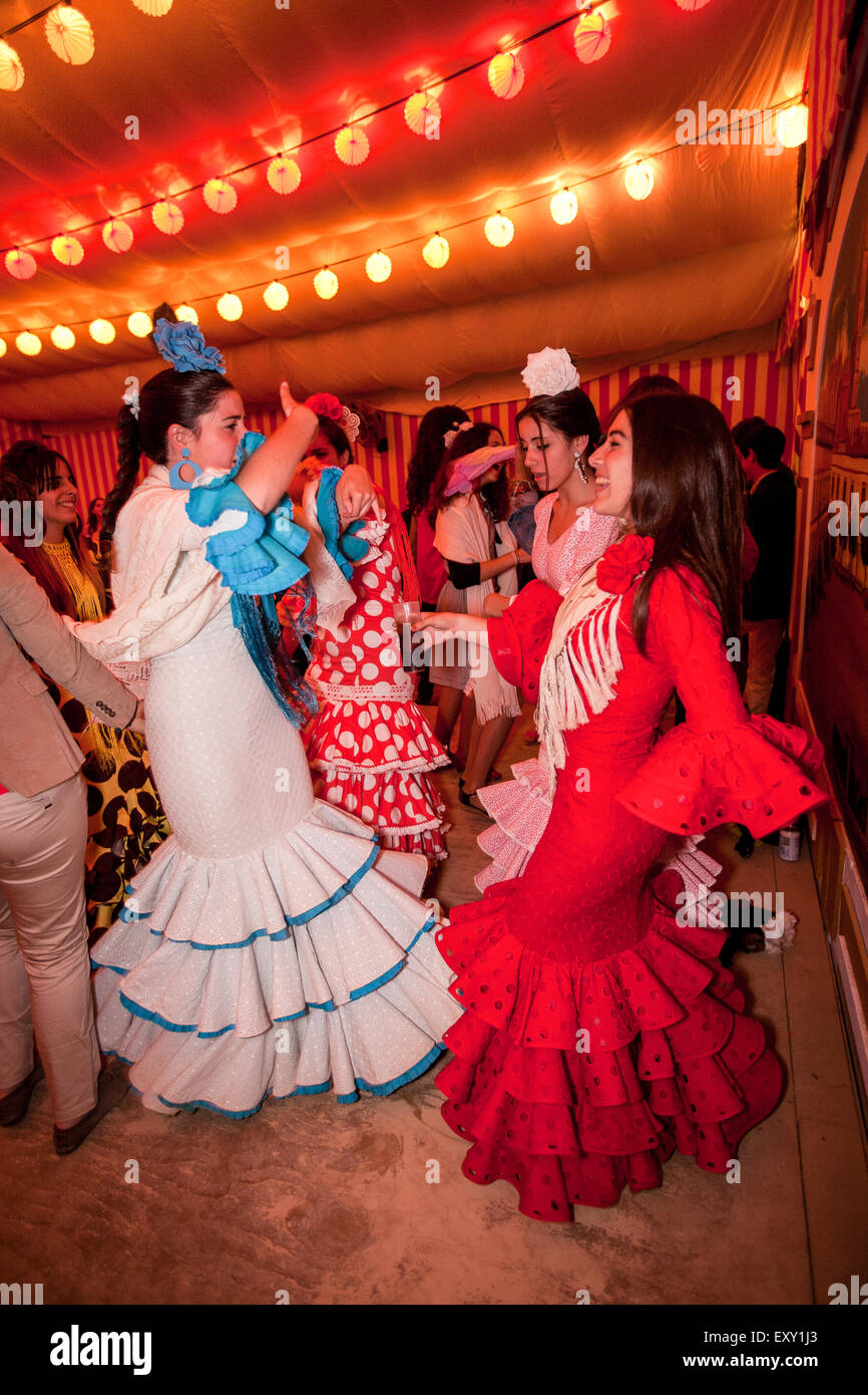 Dancing sevilla style in traditional seville dress in seville hi-res ...
