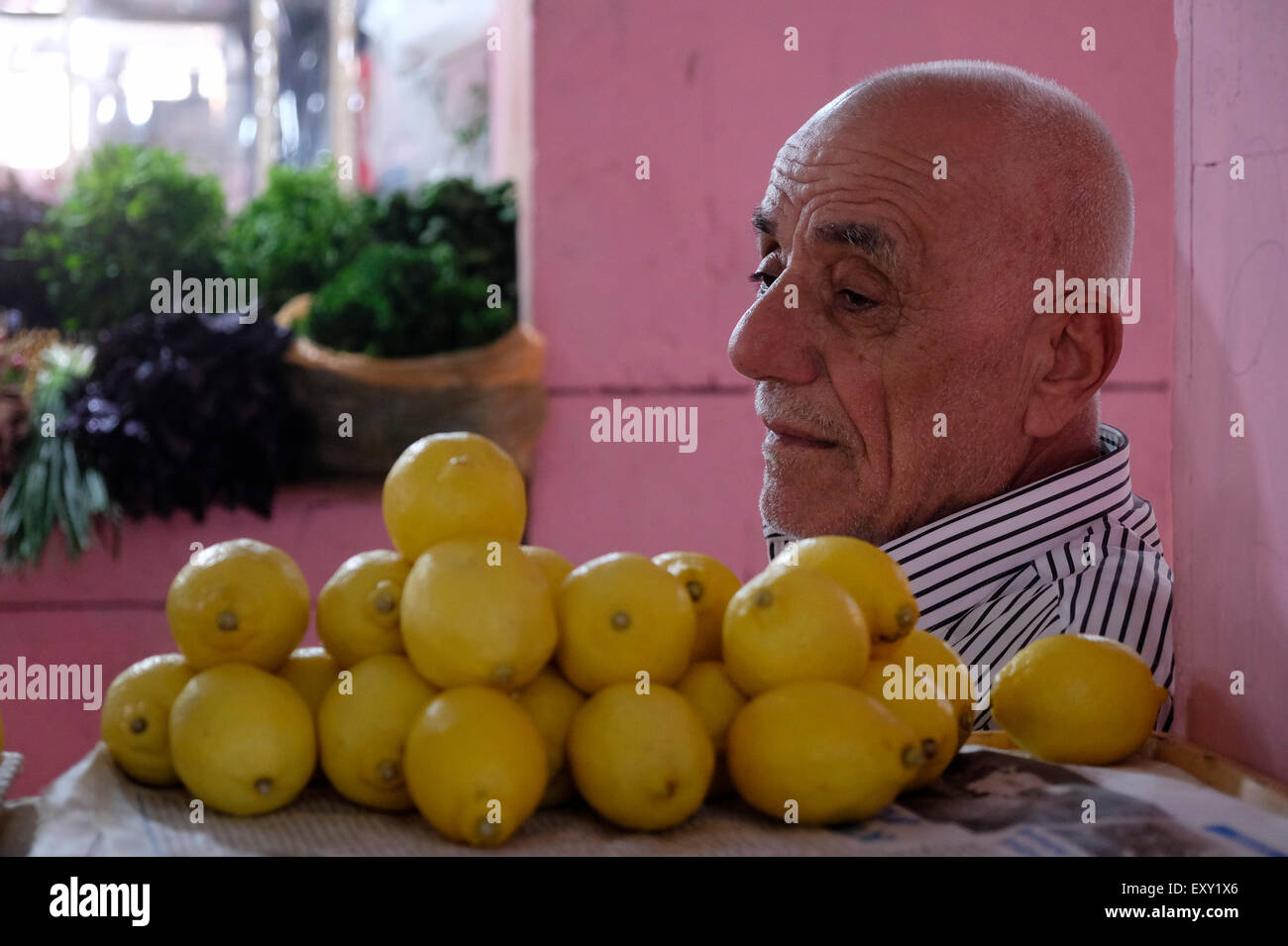 Baku bazaar market azerbaijan hi-res stock photography and images - Alamy