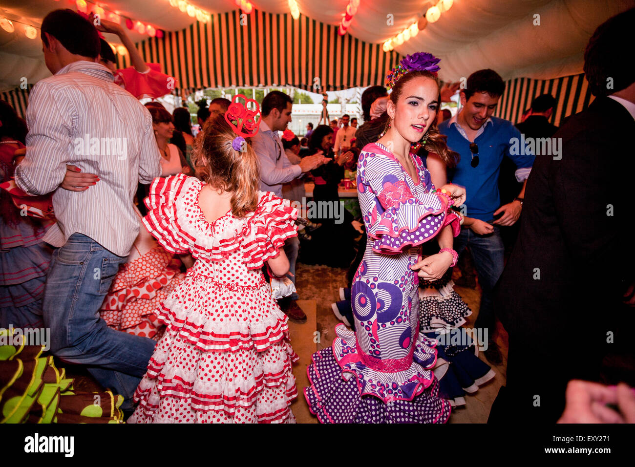 Dancing sevilla style in traditional seville dress in seville hi-res ...