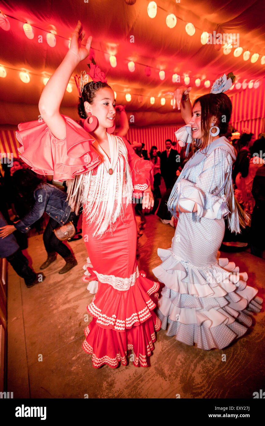 Dancing sevilla style in traditional seville dress in seville hi-res ...
