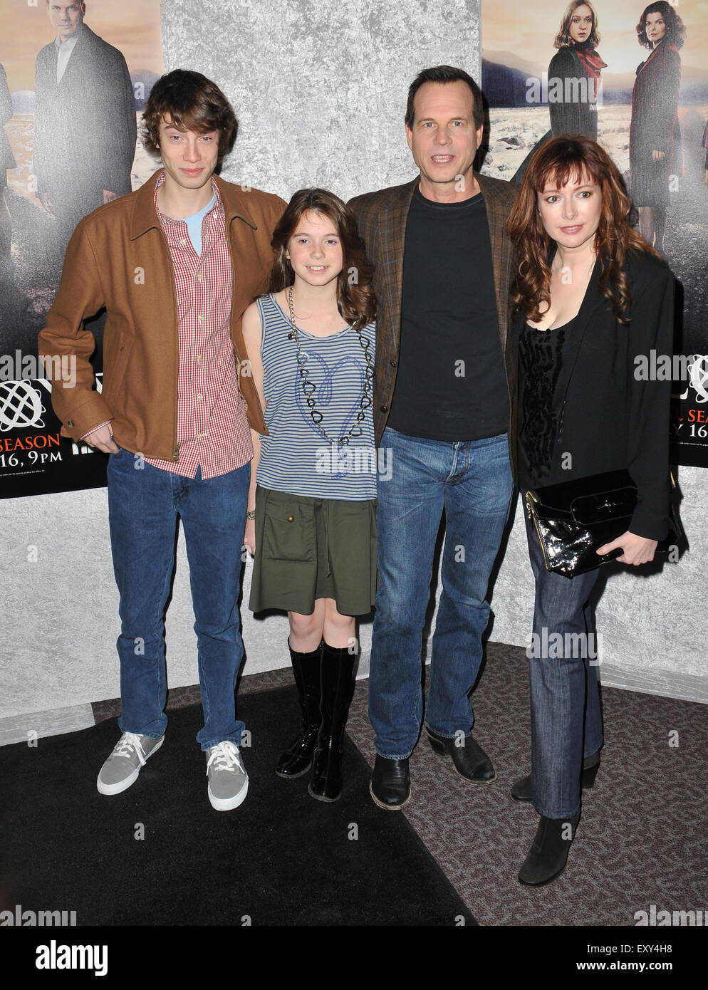 LOS ANGELES, CA - JANUARY 12, 2011: Bill Paxton & wife, son & daughter ...
