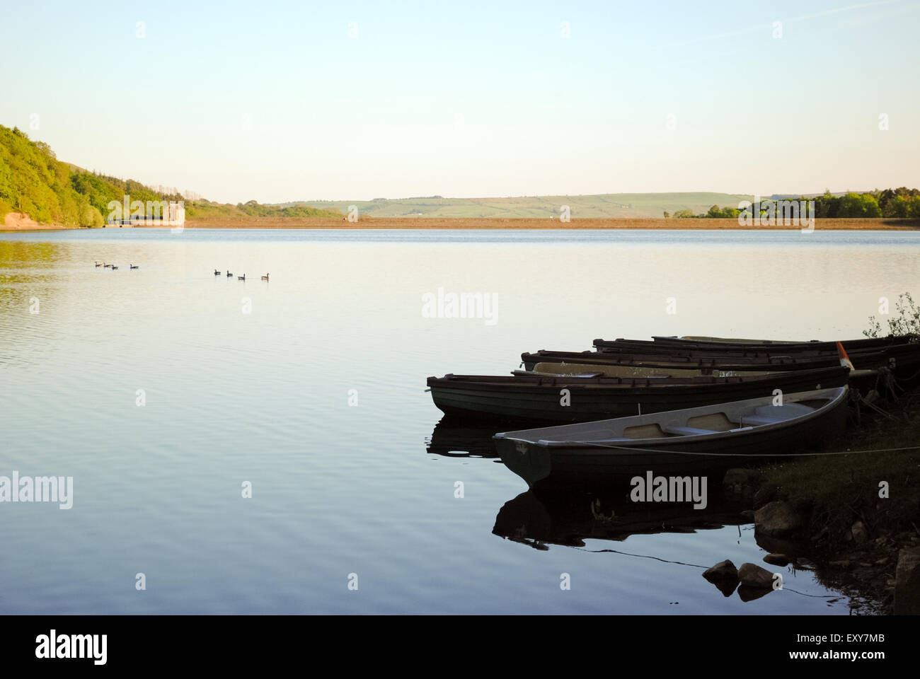 Reservoir scene hi-res stock photography and images - Alamy
