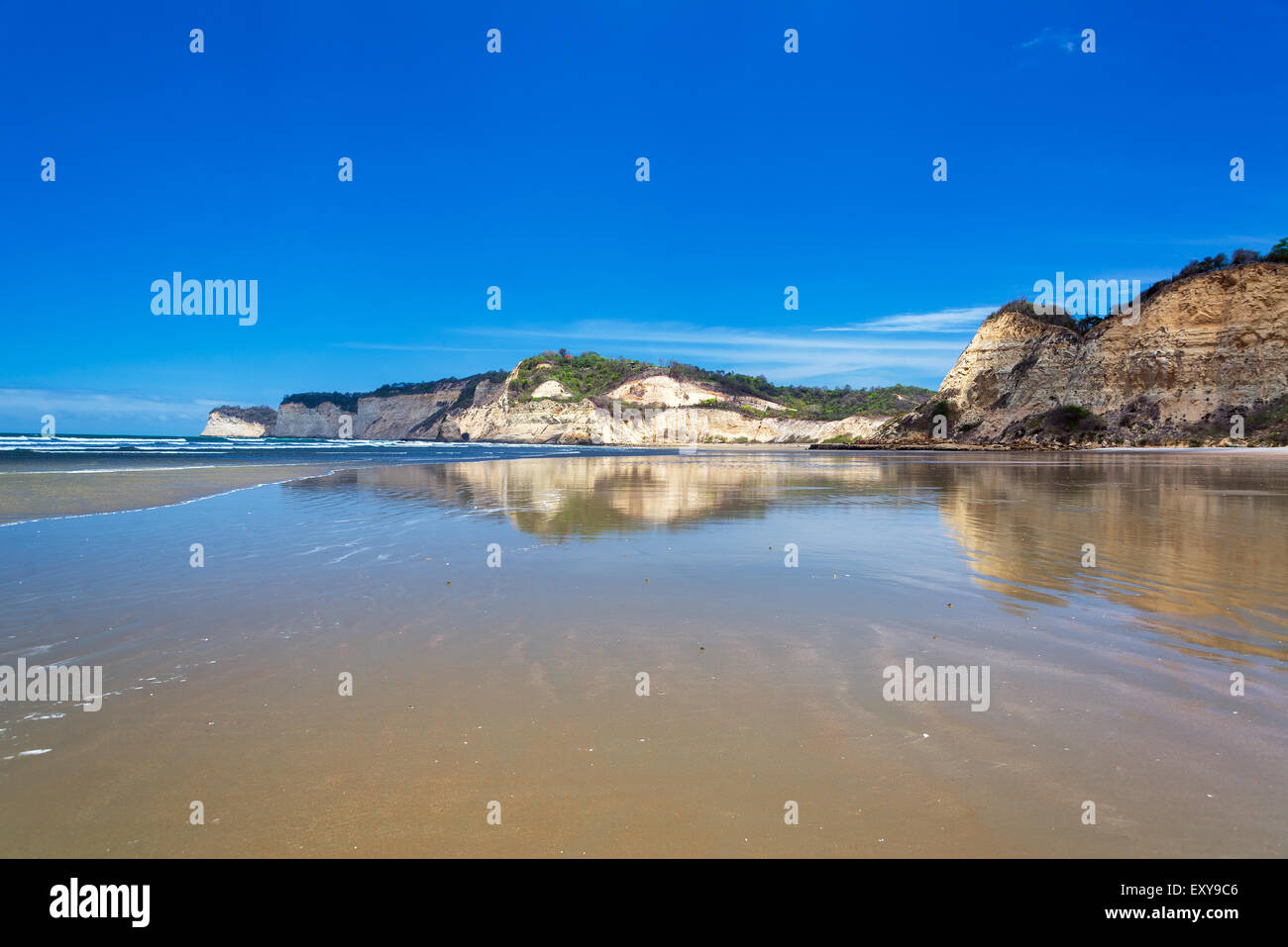 Wide beach hi-res stock photography and images - Alamy
