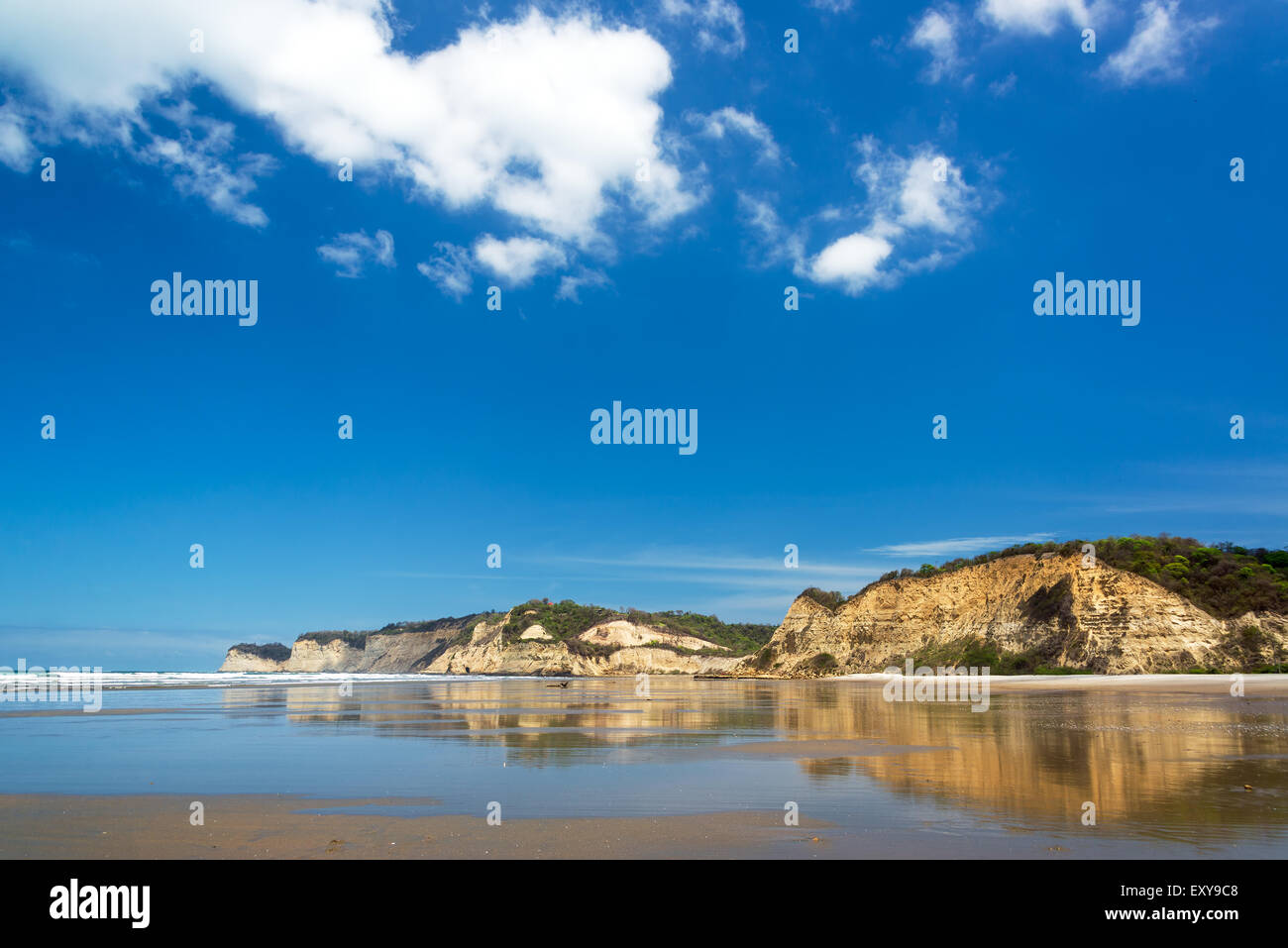 Beach ecuador hi-res stock photography and images - Alamy