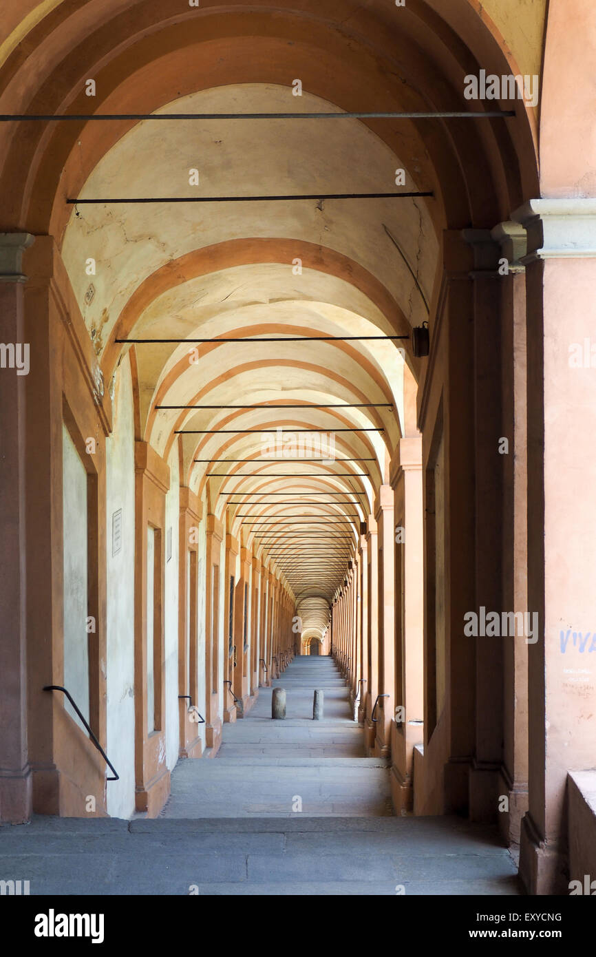 Portico porticos verandah veranda hi-res stock photography and images ...