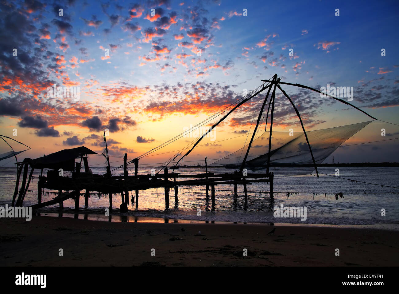Chinese Fishnet at Fort Kochi Stock Photo - Alamy