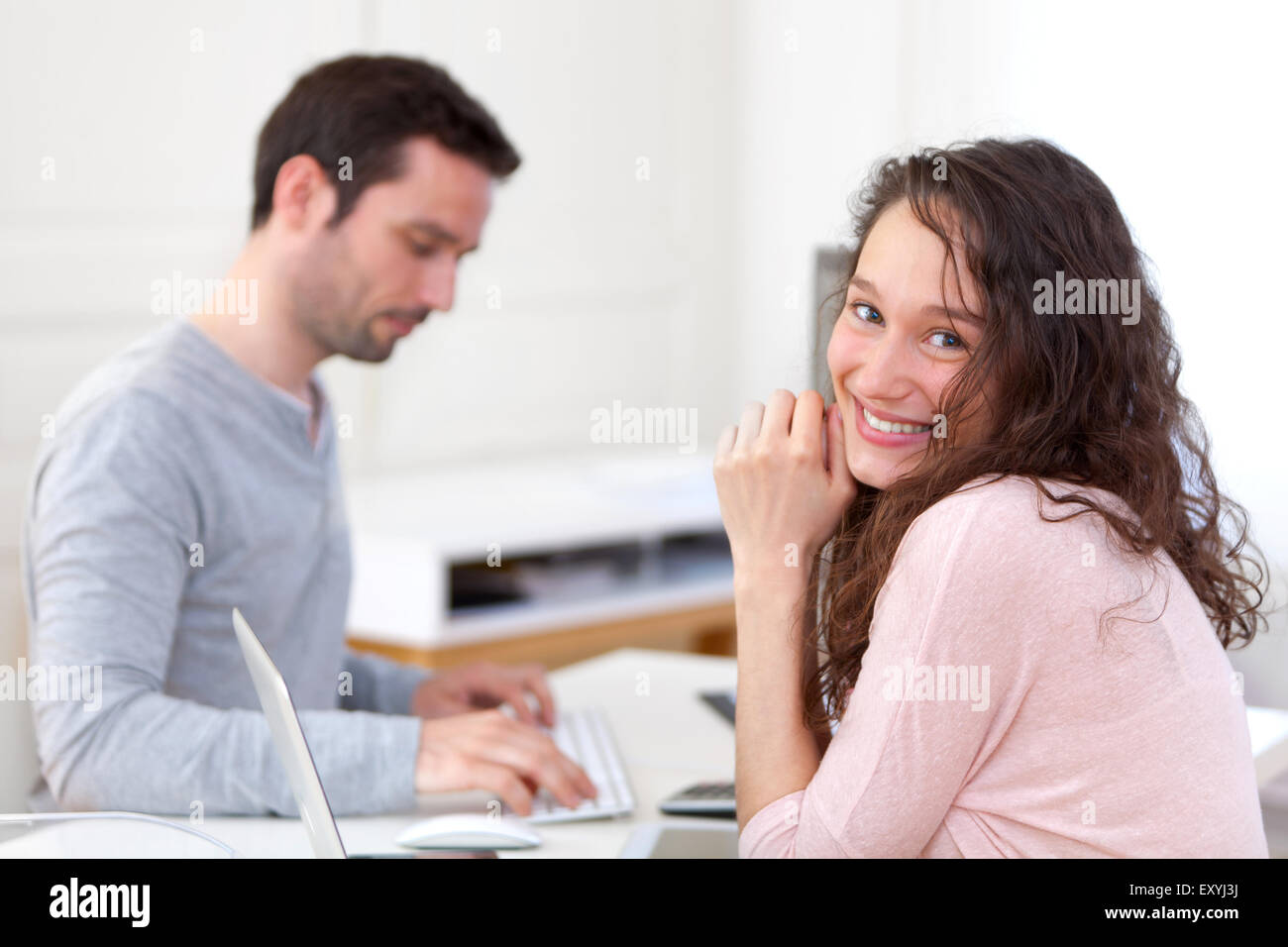 Co workers computer office hi-res stock photography and images - Alamy