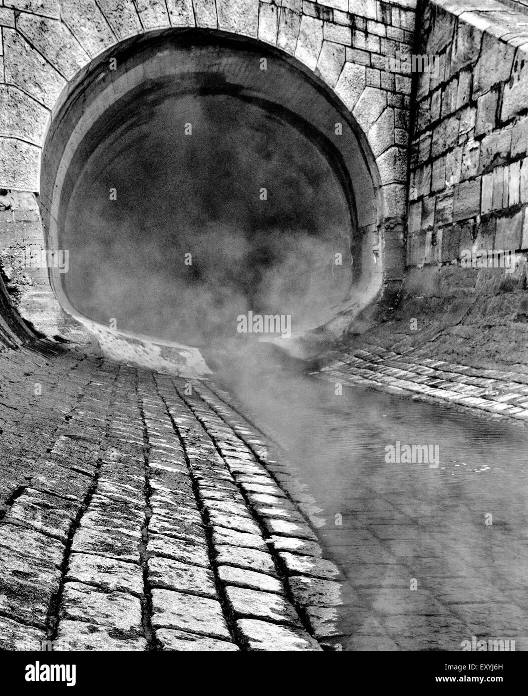 Entrance flow Black and White Stock Photos & Images - Alamy