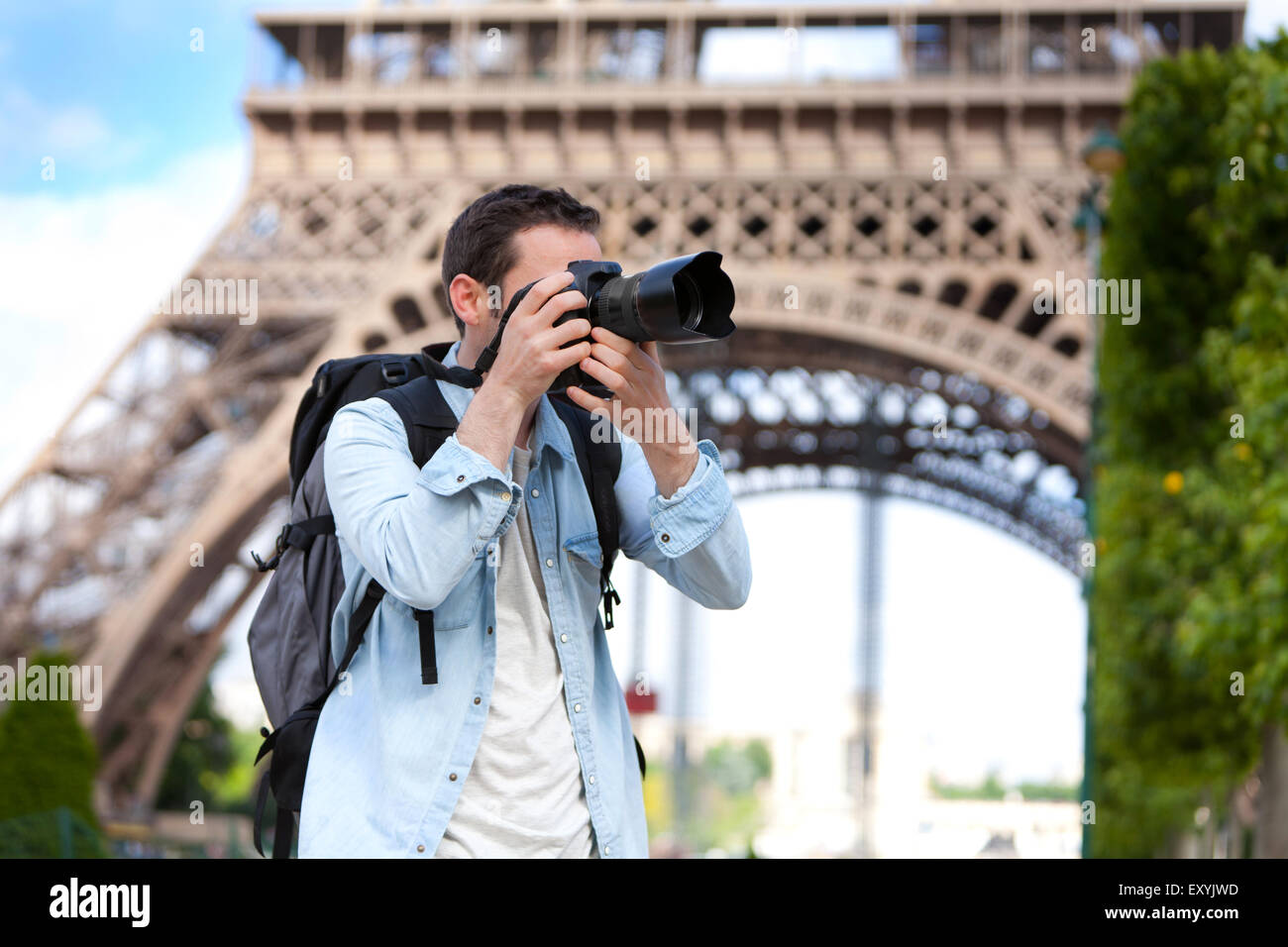 Checking subway map hi-res stock photography and images - Alamy