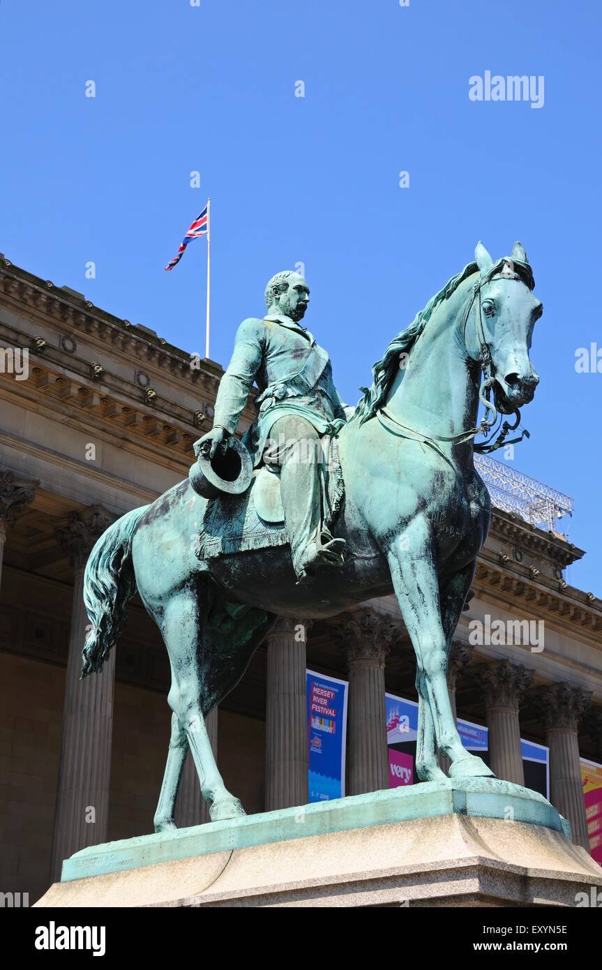 Statue of Albert Prince Consort in front of St Georges Hall, Liverpool ...