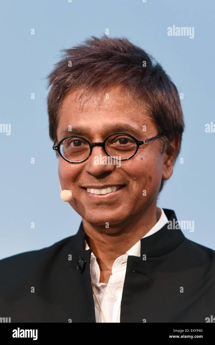 Documenta 11 2002 hi-res stock photography and images - Alamy