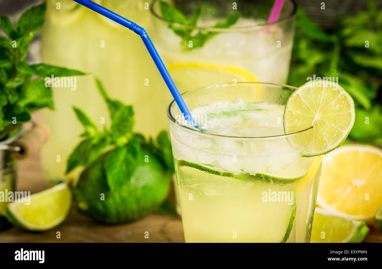 Refreshing lemonade hi-res stock photography and images - Alamy