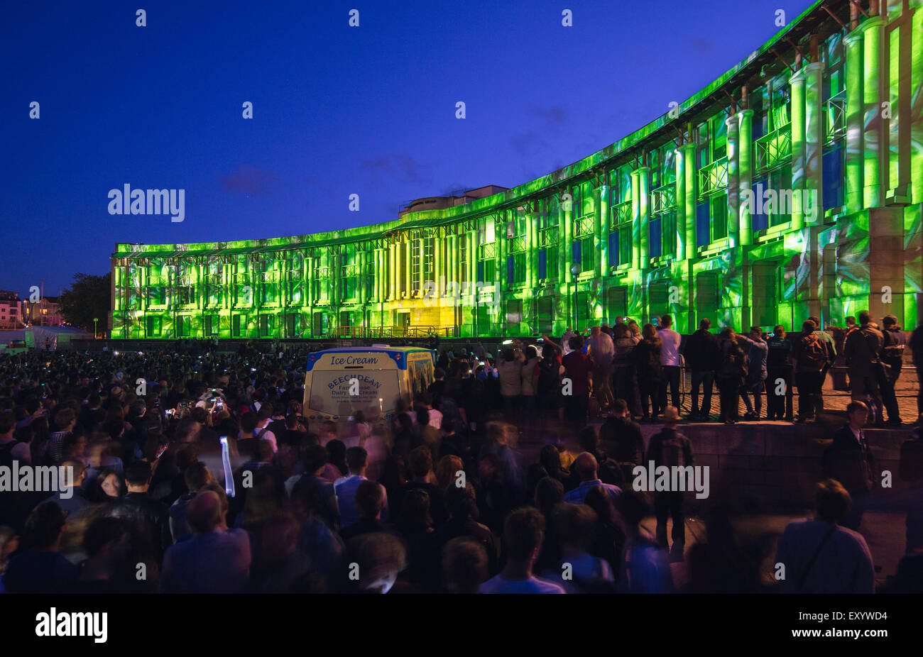 Bristol Harbour Festival multimedia show: projection Mapping on the ...
