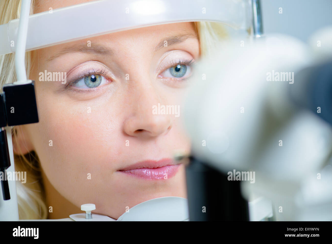 lady having eye examination Stock Photo - Alamy