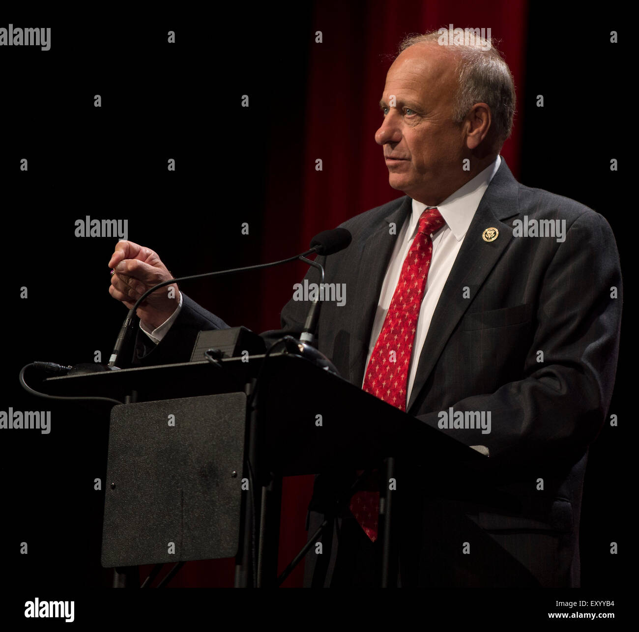 Ames, Iowa, USA. 18th July, 2015. Iowa Congressman STEVE KING speaks at ...
