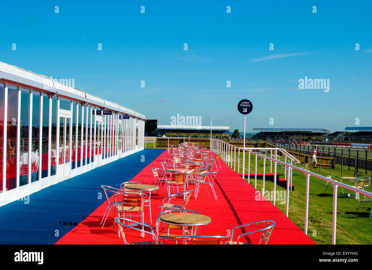 Viewing stand hi-res stock photography and images - Alamy