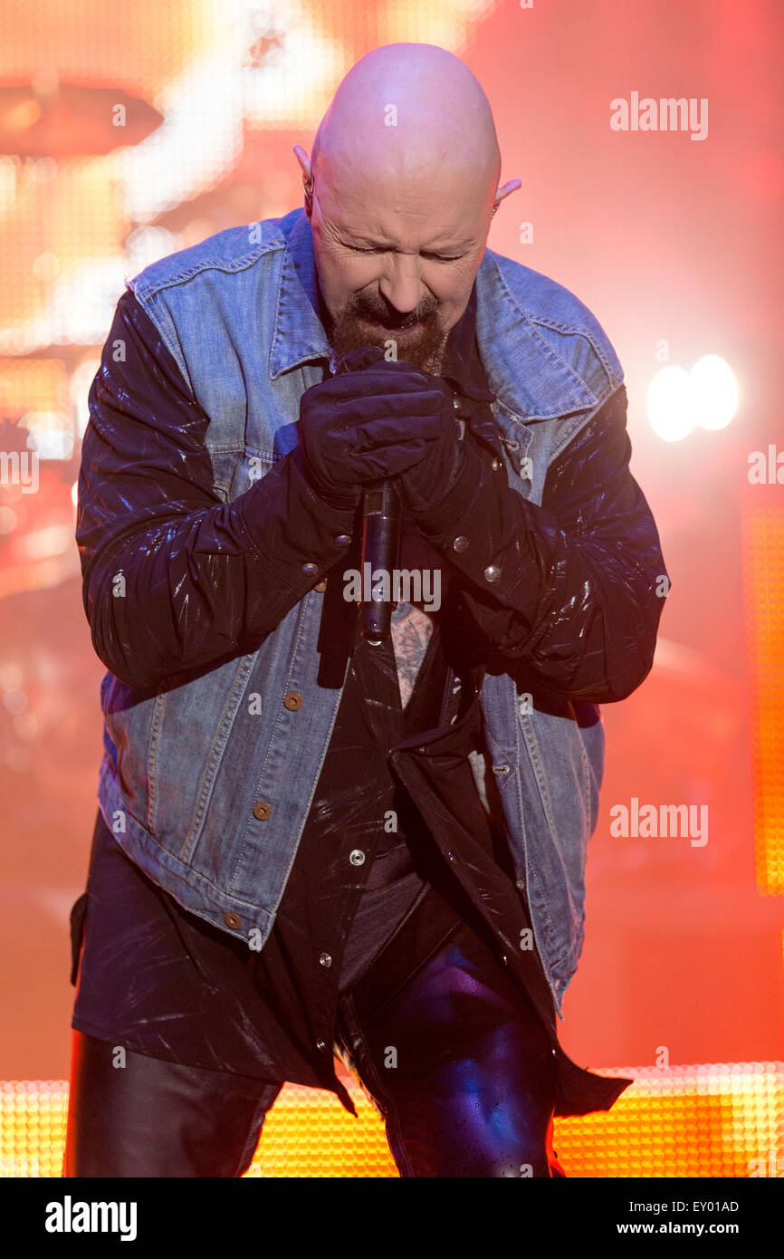 Oshkosh, Wisconsin, USA. 16th July, 2015. Singer ROB HALFORD of Judas ...