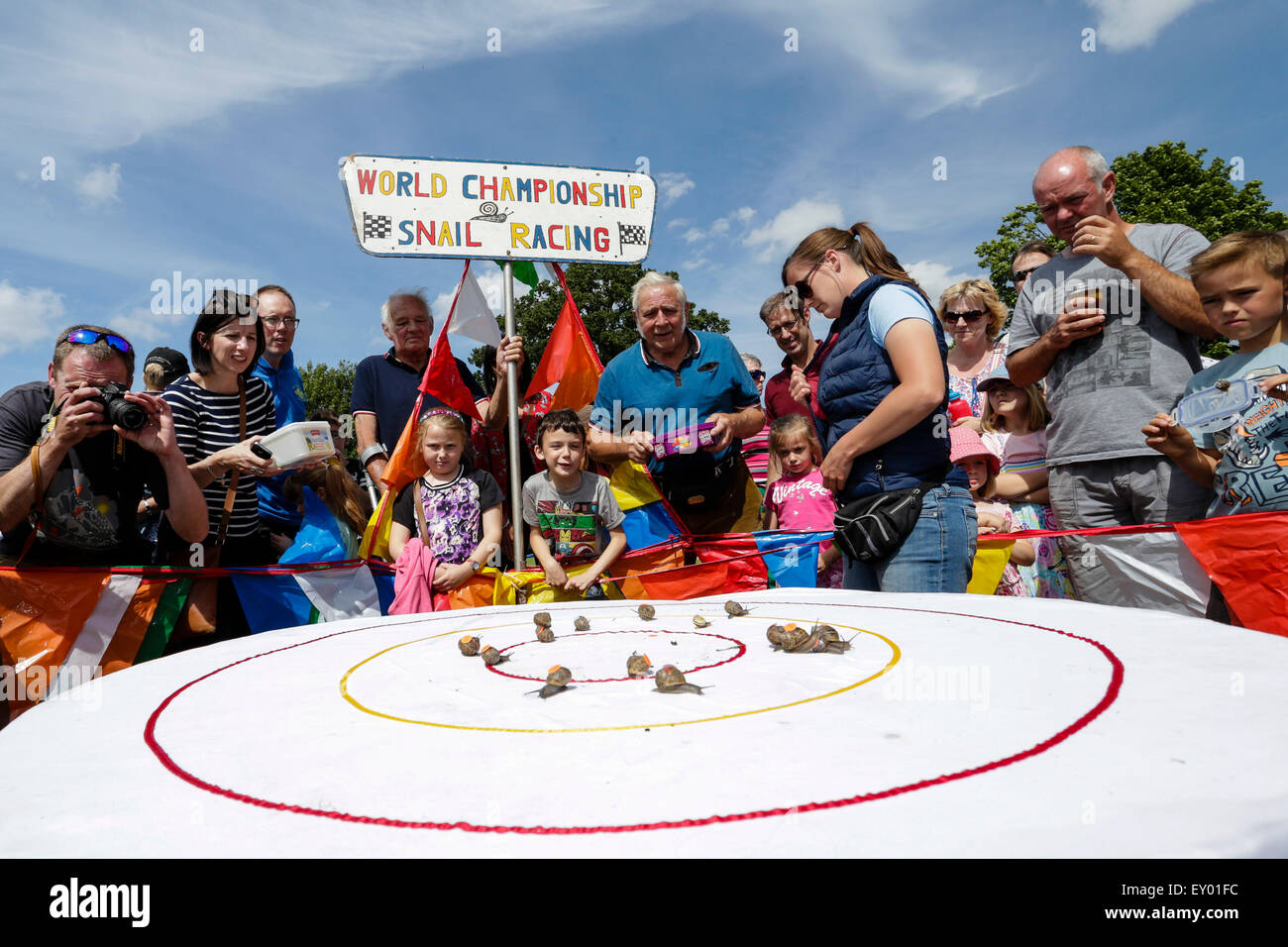 Congham, Norfolk, UK. 18th July, 2015. The World Snail Racing ...