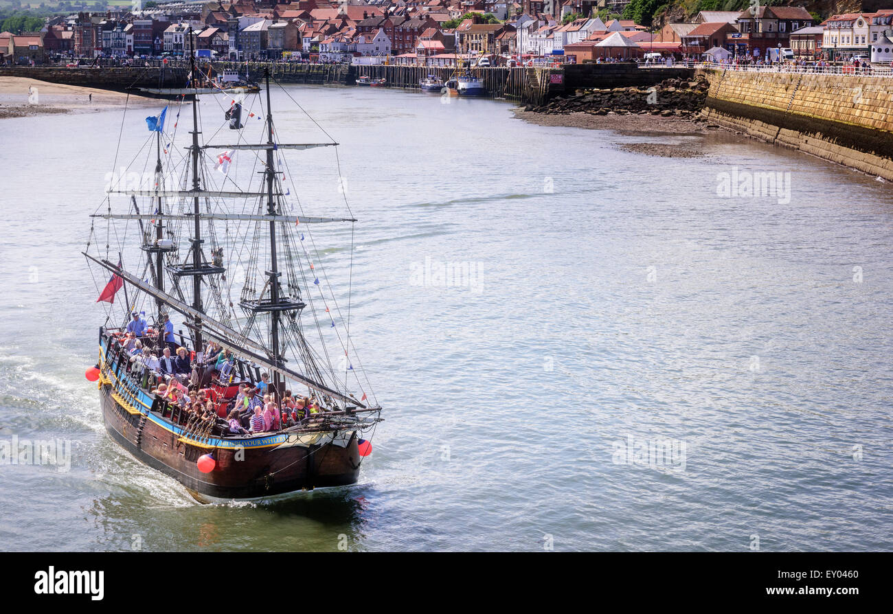Endeavour hi-res stock photography and images - Alamy