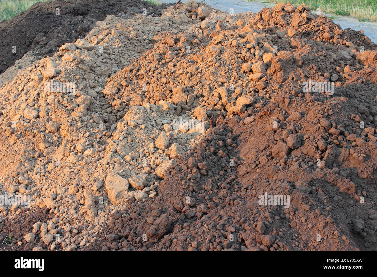 Dug earth hi-res stock photography and images - Alamy