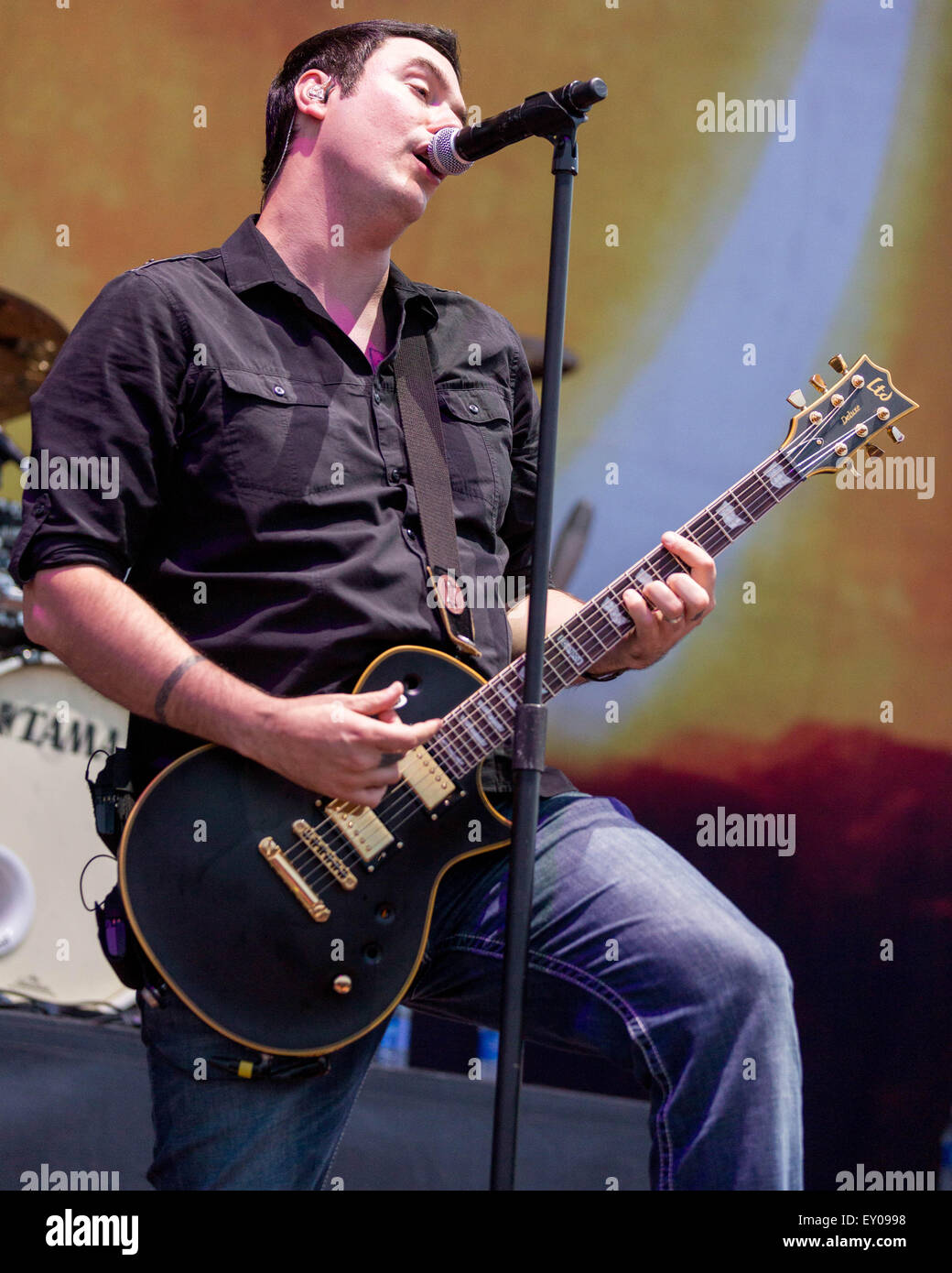 Benjamin burnley band breaking benjamin hi-res stock photography and ...