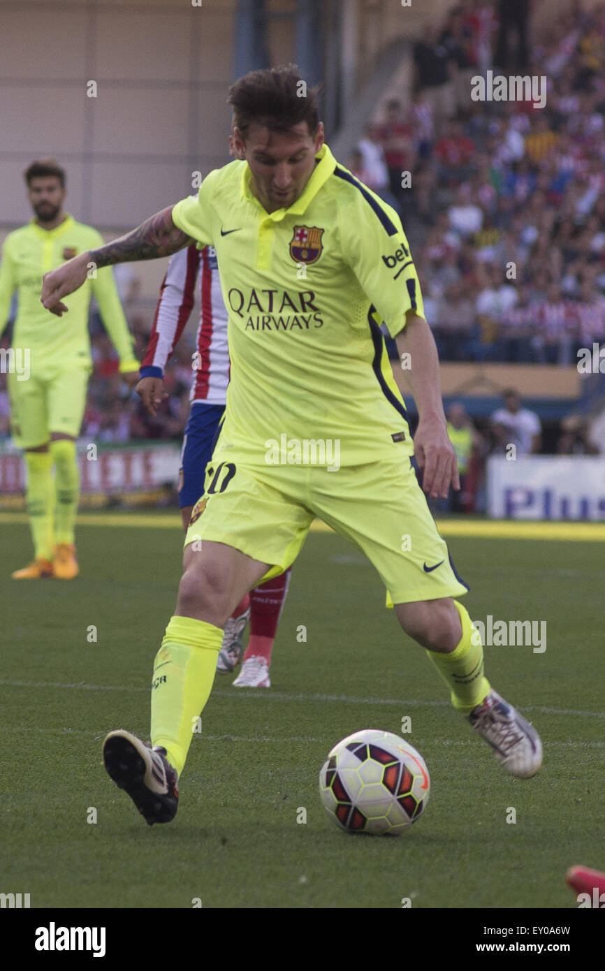 Lionel messi 2014 15 hi-res stock photography and images - Alamy